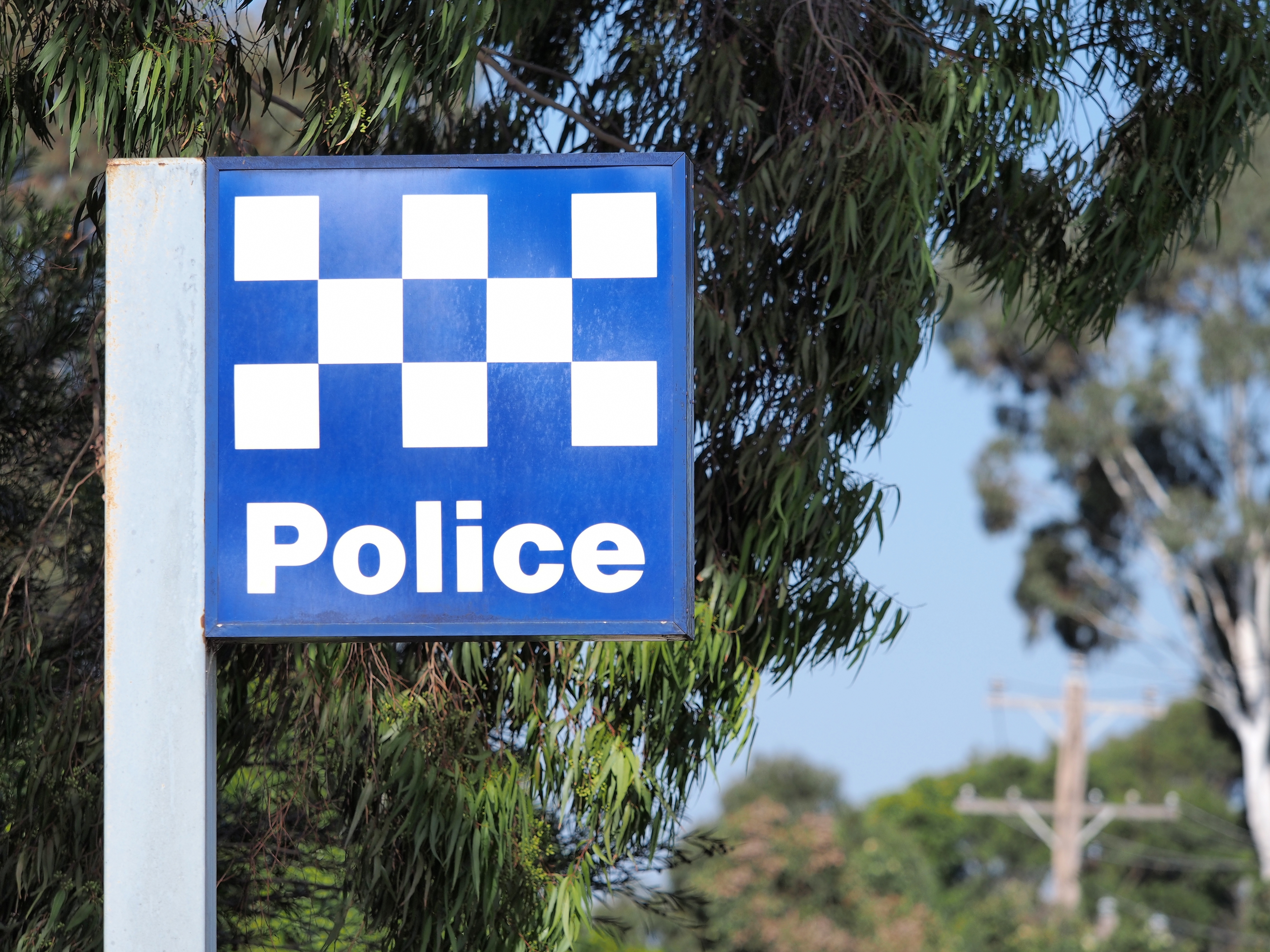 Man hit by dirt bike in Katherine Park - Mix 1049